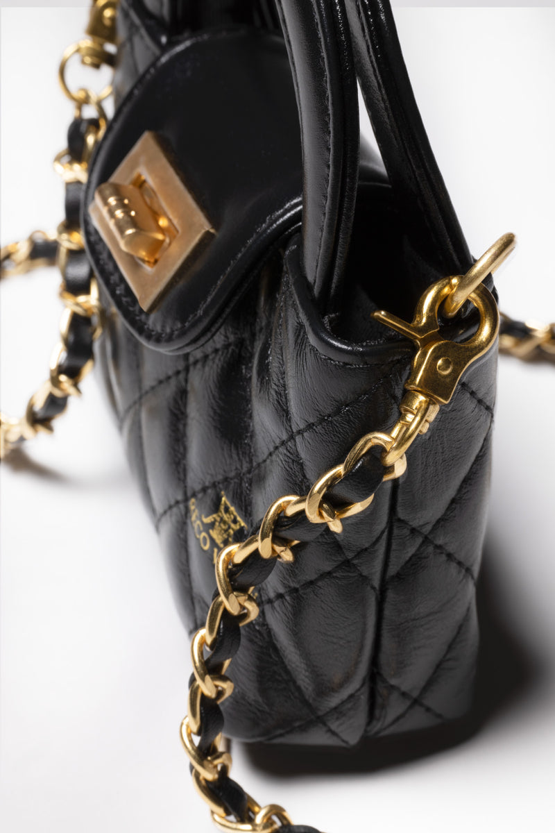 The Mini in Black – Reco Winn